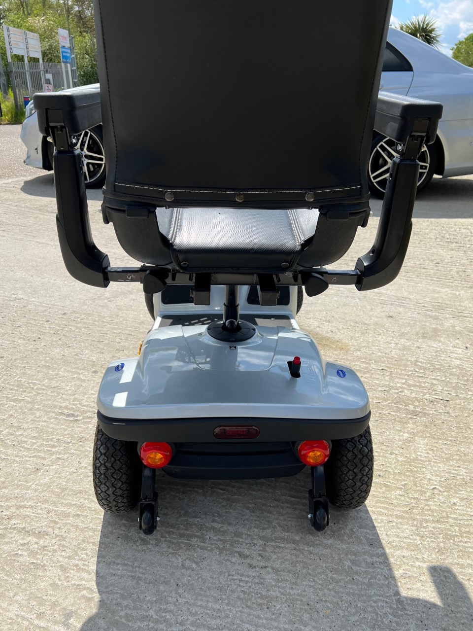 Invacare Leo Mobility Scooter | EzzE Mobility