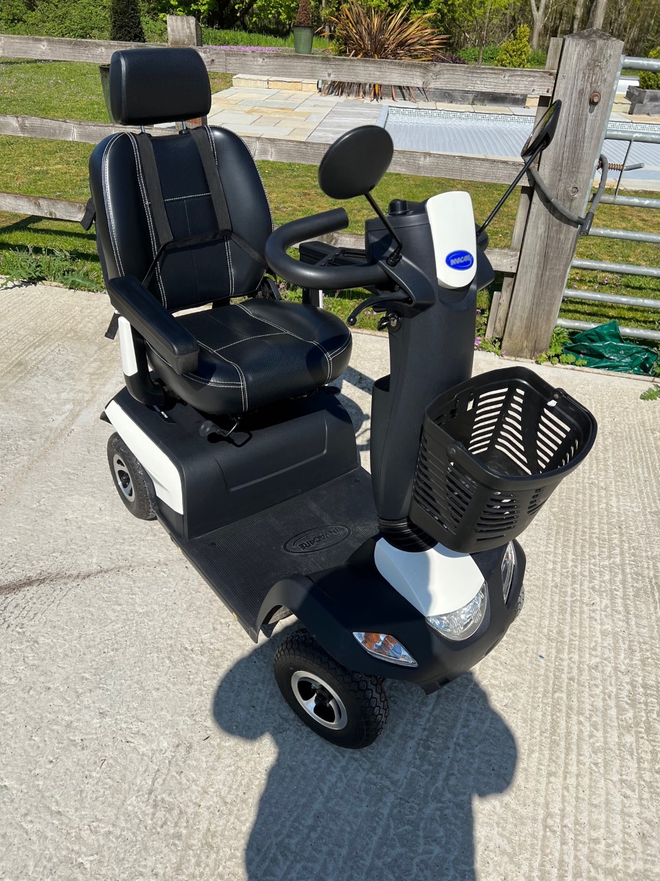 Invacare Orion Metro White | EzzE Mobility