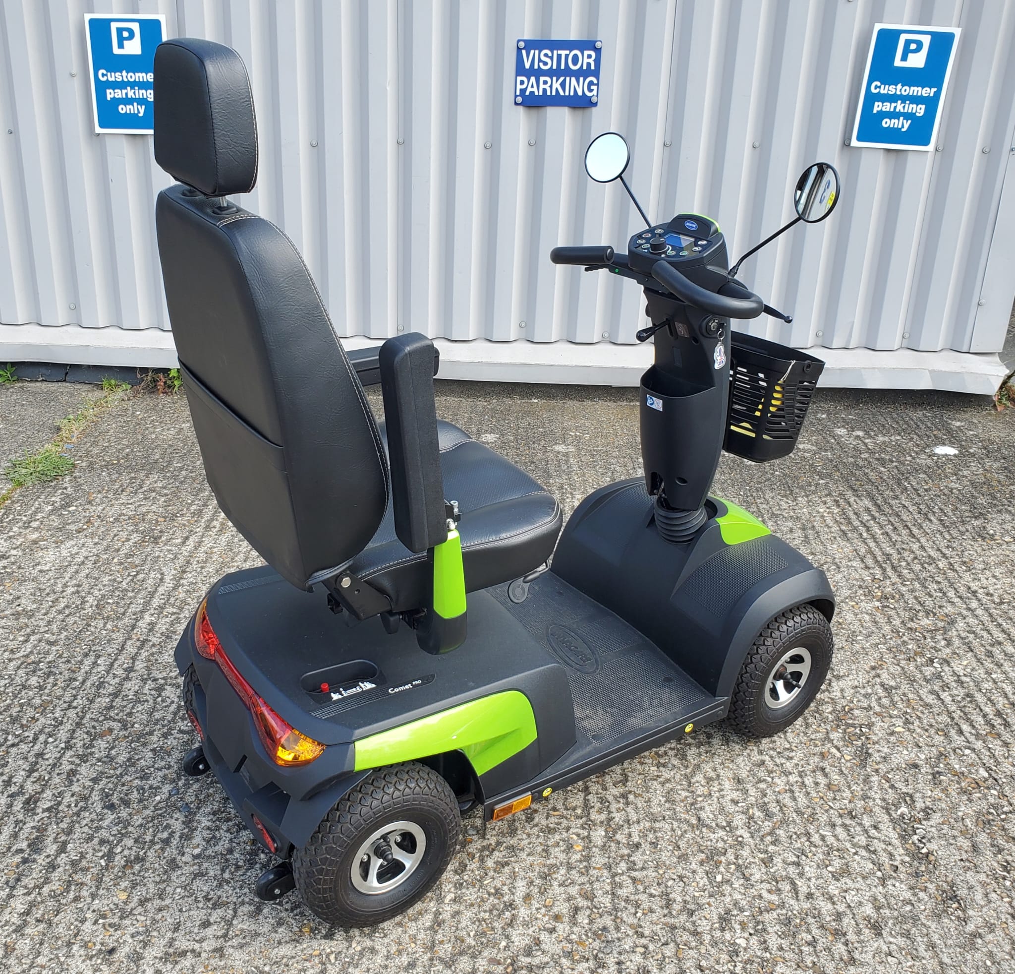 Invacare Comet Pro 8mph Mobility Scooter | EzzE Mobility