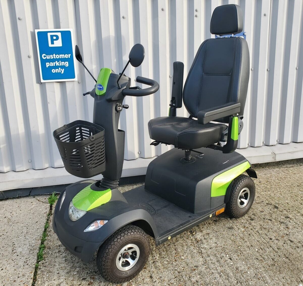 Invacare Comet Pro 8mph Mobility Scooter